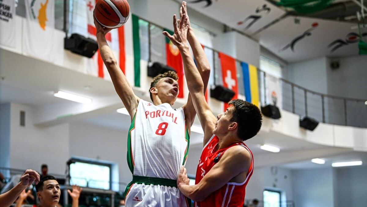 Rúben Prey mostra-se - NBA - Jornal Record