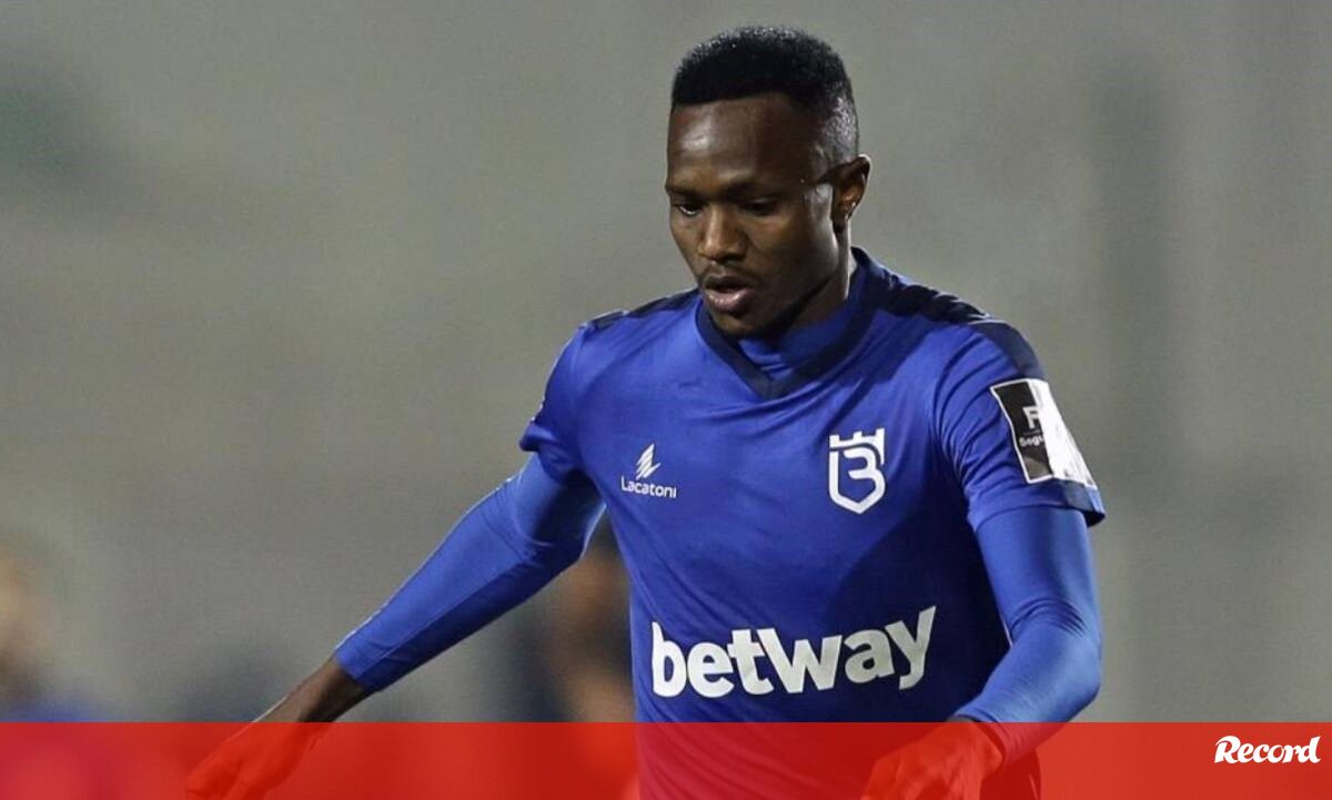 Cafú Phete termina contrato e despede-se do Belenenses SAD - B SAD ...