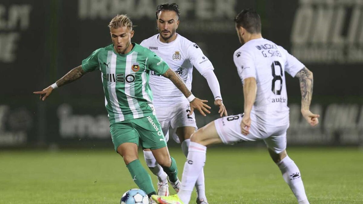 Guga eleito o melhor jogador da época pelos adeptos do Rio Ave - Rio ...