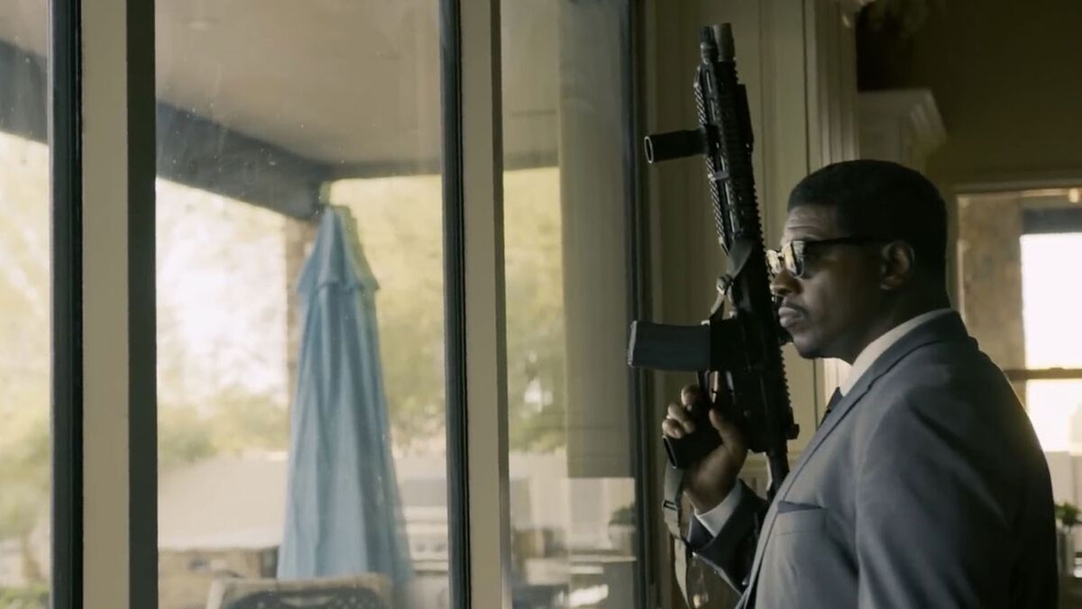 Jerone Davison armado até aos dentes - Jogo da Vida - Jornal Record