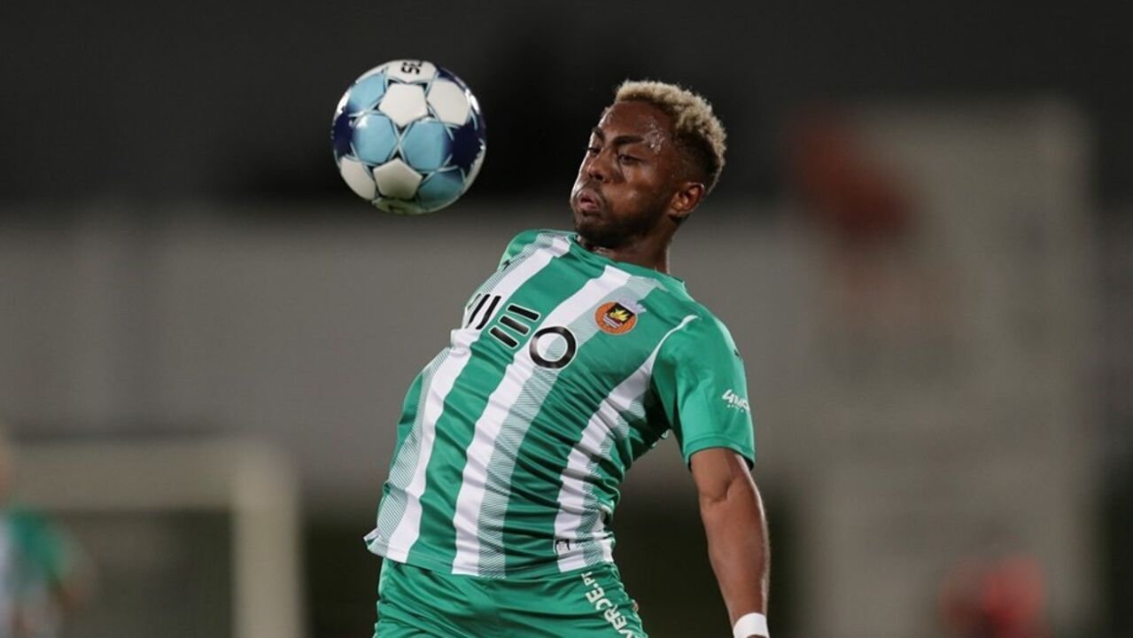 Gabrielzinho apresentado como reforço do Al Wasl - Rio Ave - Jornal Record