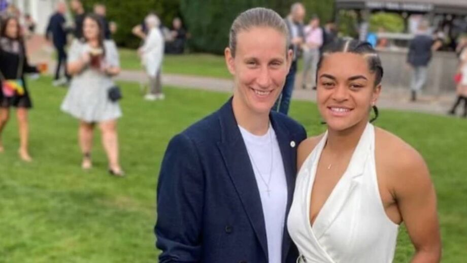 Saber Mais: Jess Carter