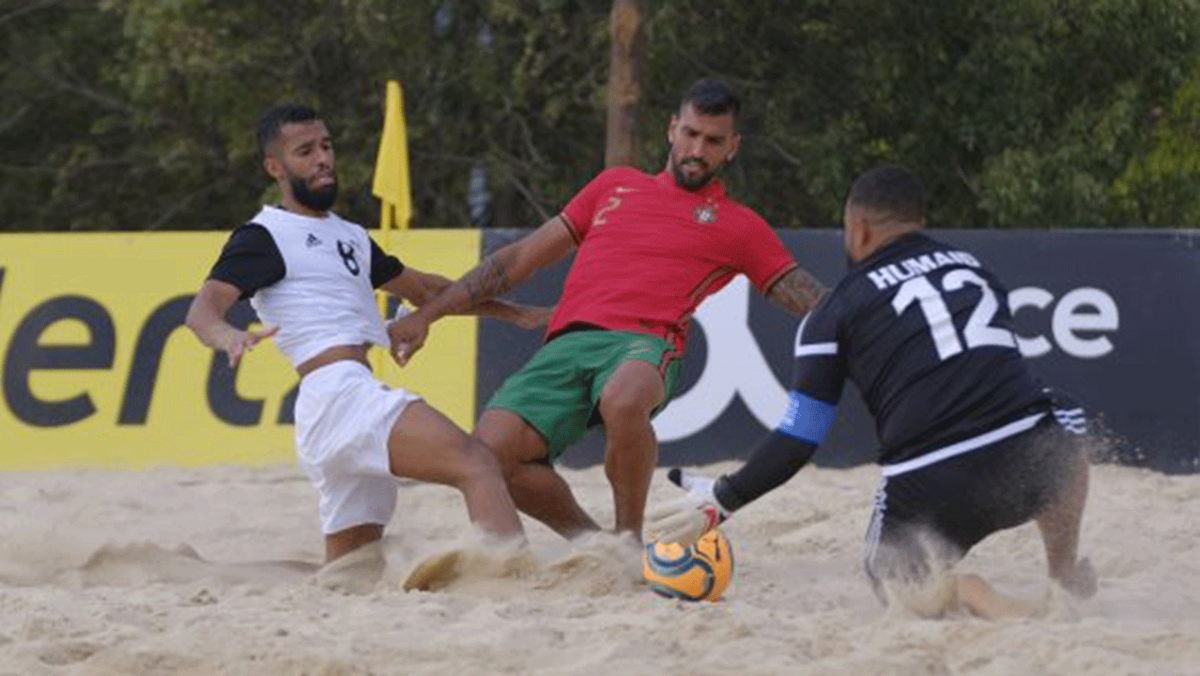 Seleção Derrota Emirados Árabes Unidos Em Jogo Particular Futebol De
