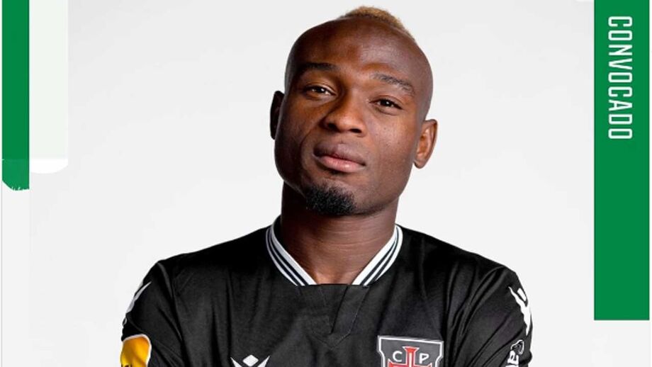 Godwin convocado para jogar pela Nigéria - Casa Pia - Jornal Record