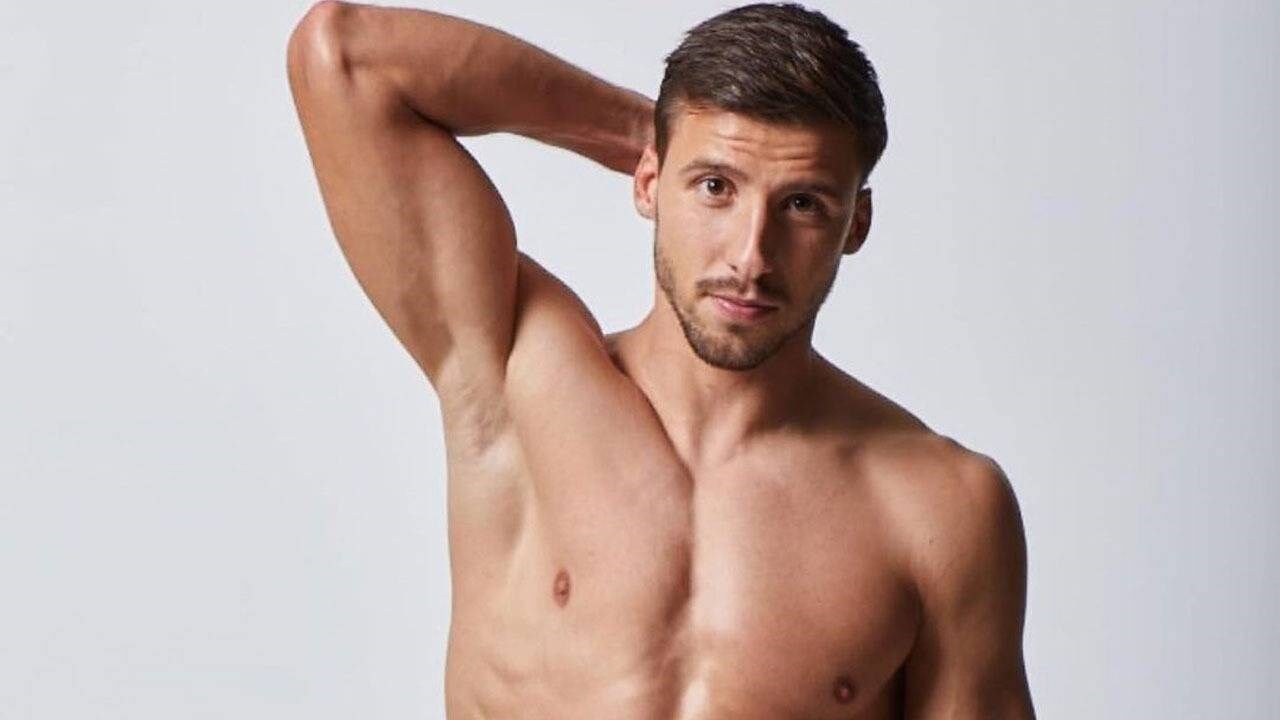 Rúben Dias exibe músculos em revista e João Cancelo atira: «Mete mais ...