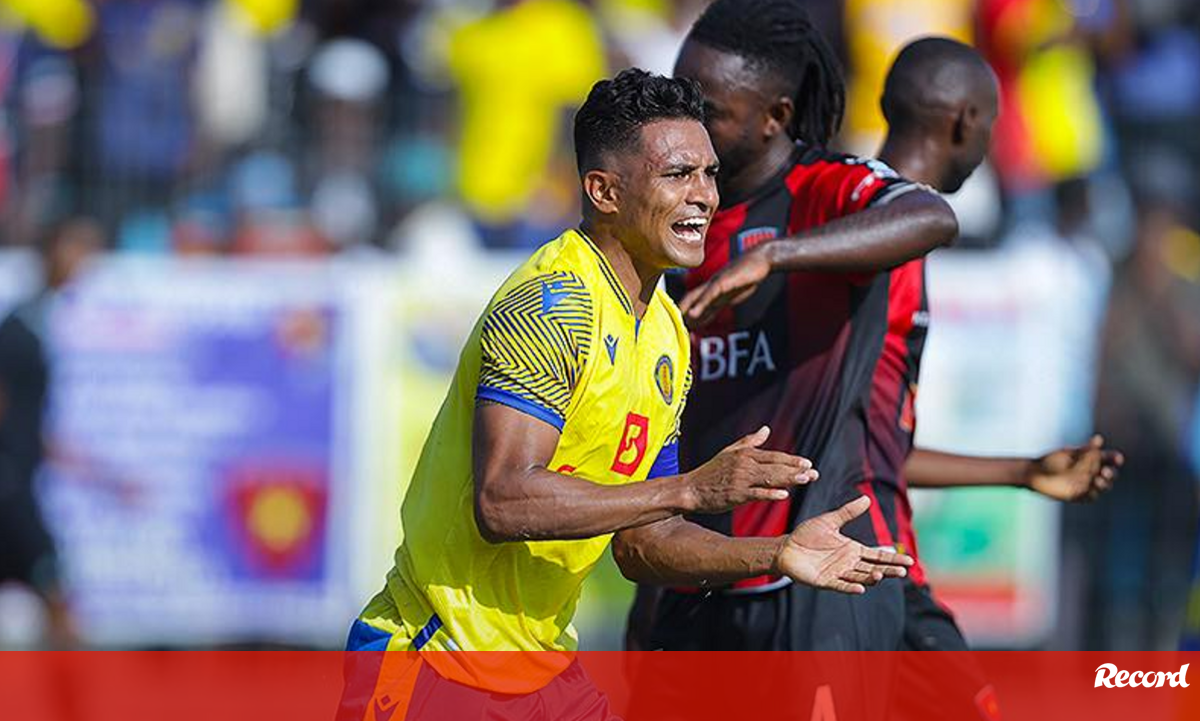 Petro de Luanda perde diante do 1.º de Agosto no dérbi - Angola - Jornal Record