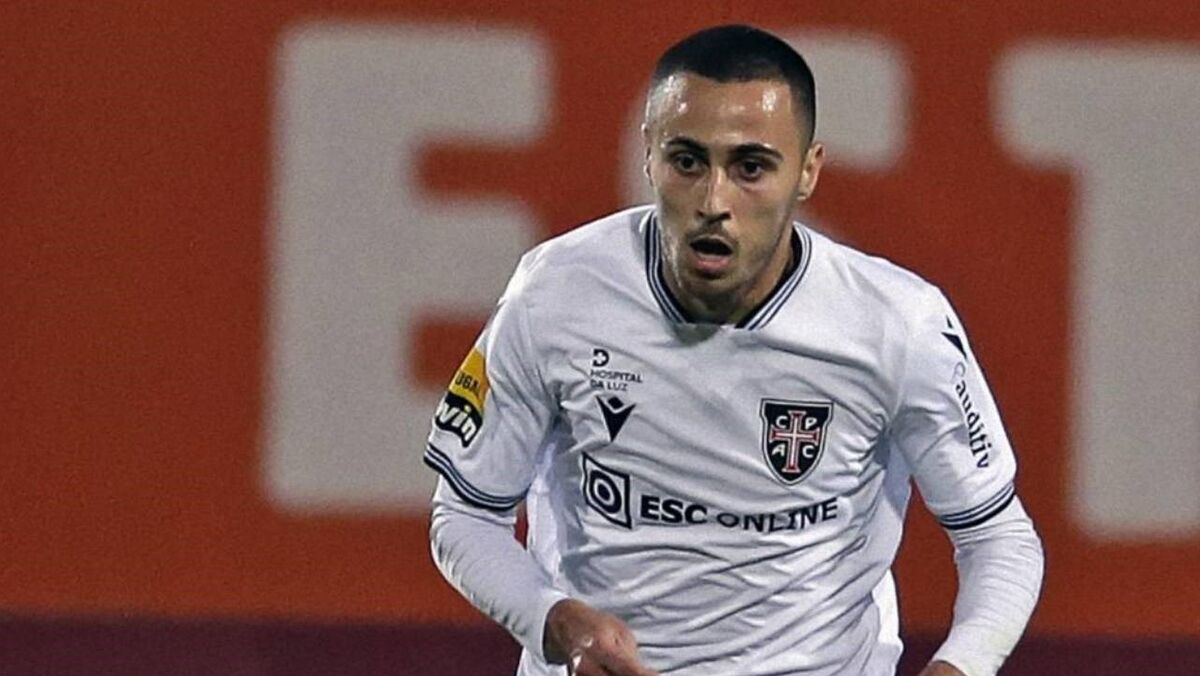 Leonardo Lelo com entorse - Casa Pia - Jornal Record