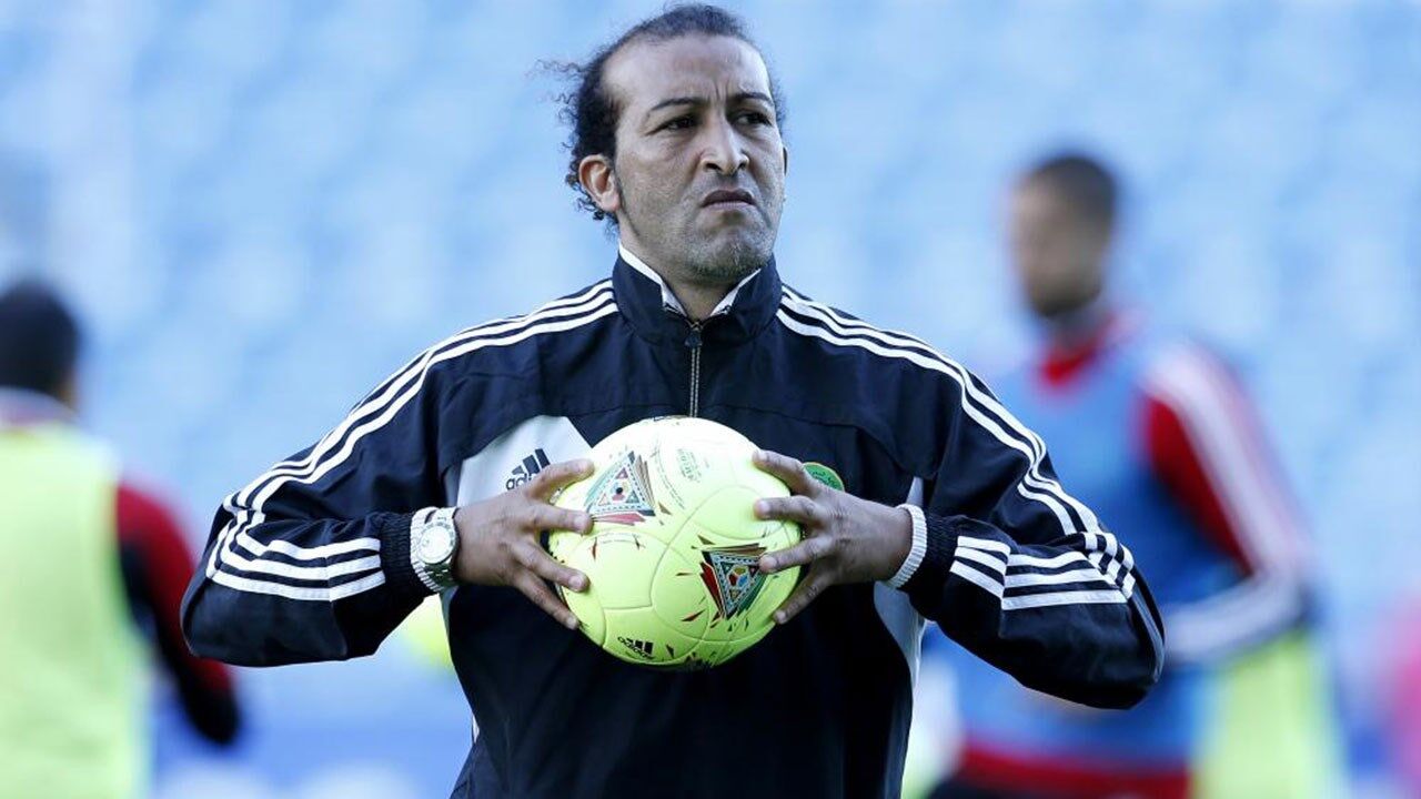 Mustapha Hadji suspenso por 5 anos por falsificar certificado de ...