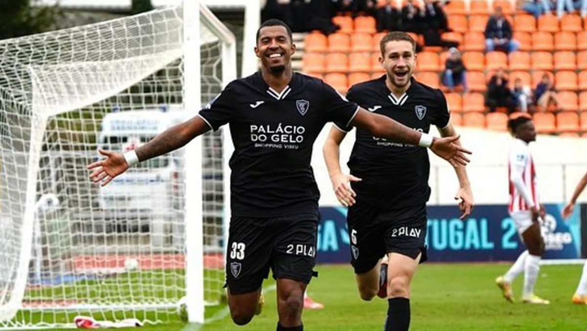 Ac. Viseu contrata André Clóvis em definitivo ao Estoril - Ac. Viseu ...