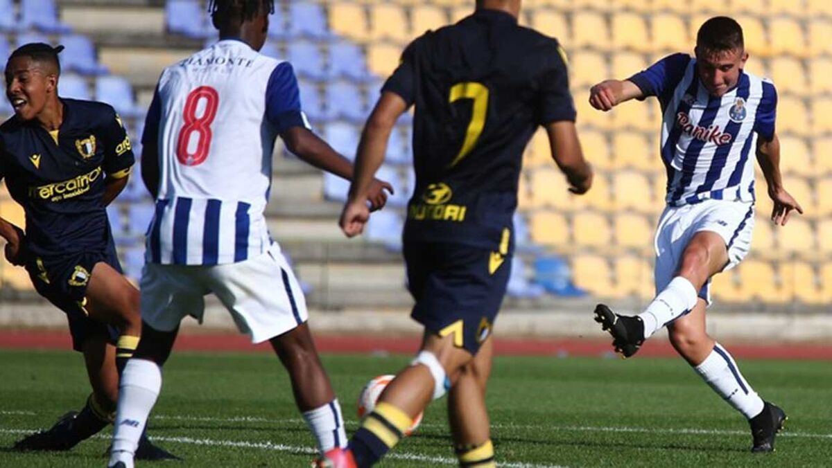 FC Porto tropeça ao cair do pano - Juniores - Jornal Record