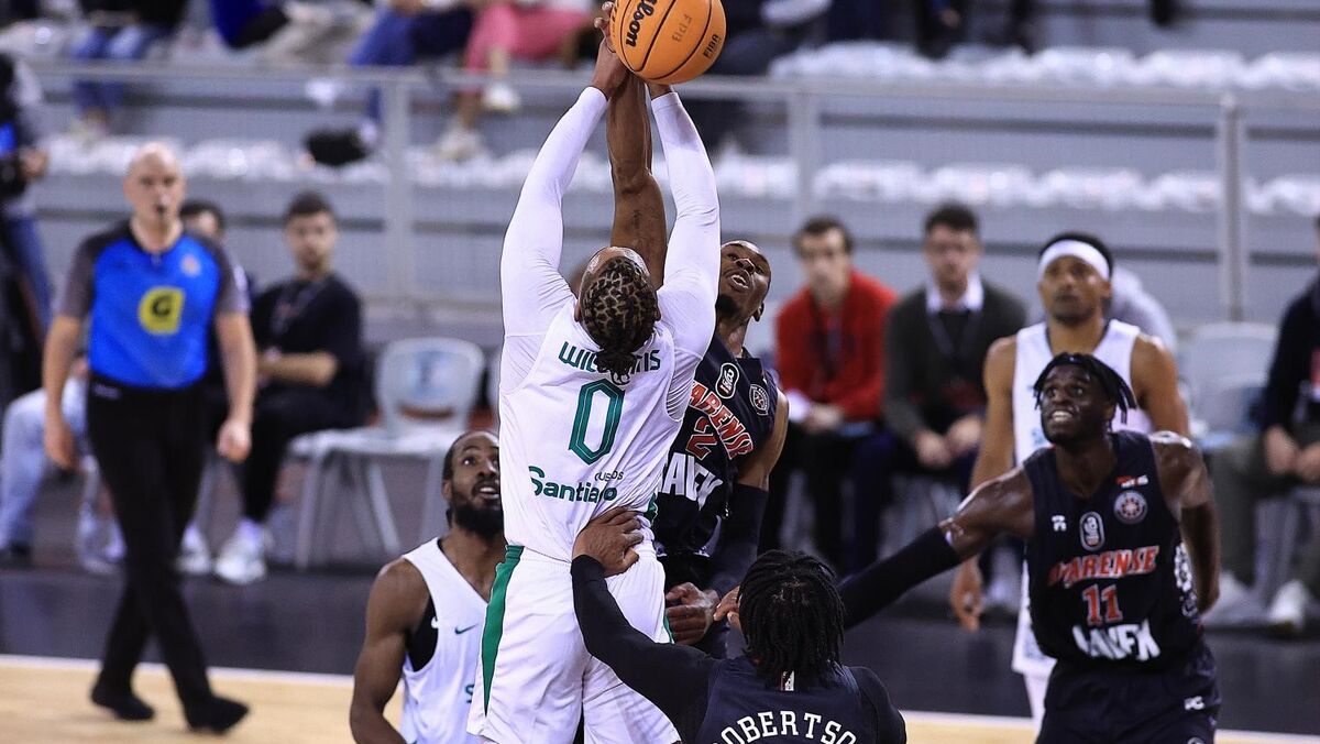 Sporting volta a derrotar Ovarense - Basquetebol - Jornal Record