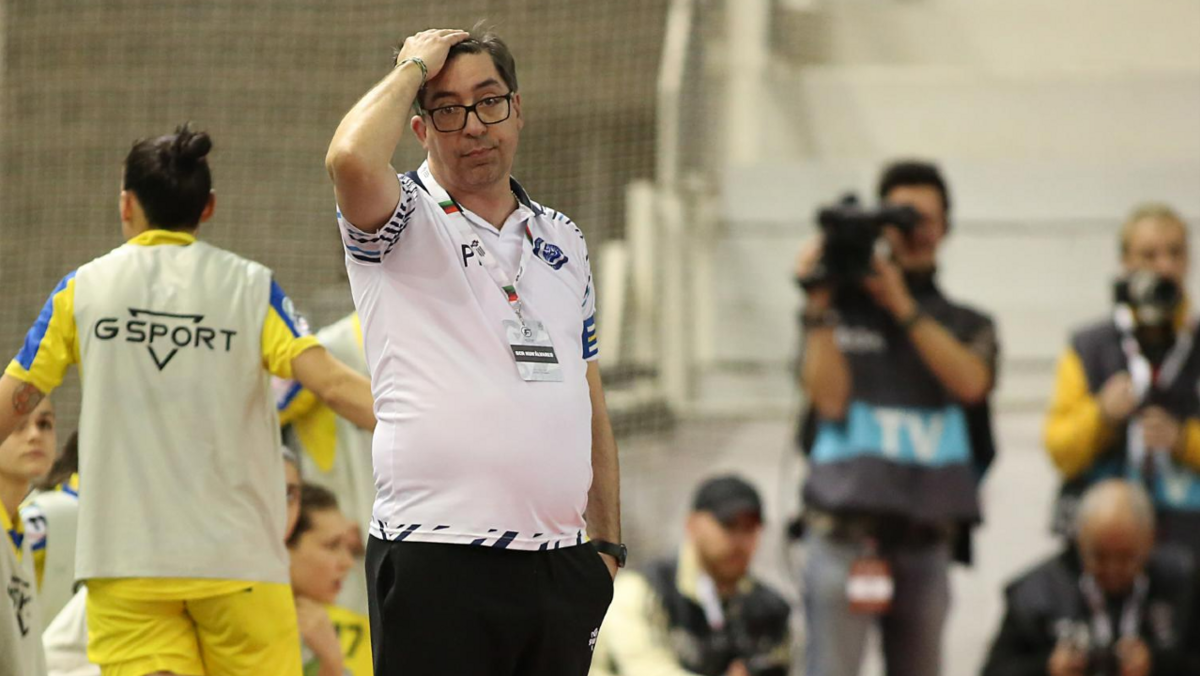 Pedro Nobre: «Houve um lance de clara expulsão de uma jogadora do ...