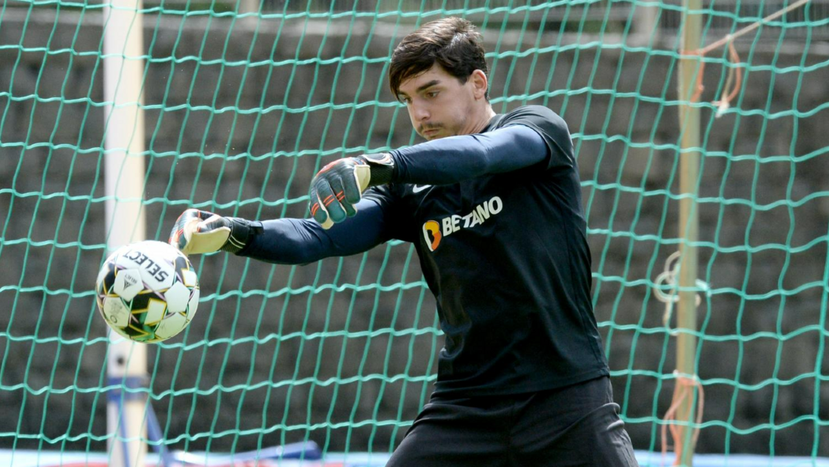 Oficial: Miguel Silva deixa Marítimo e assina pelo Beitar Jerusalém ...