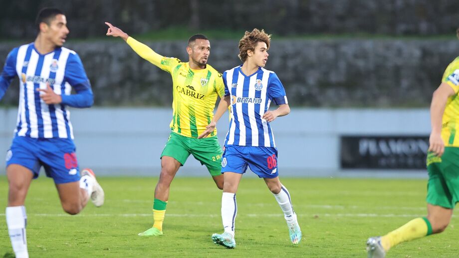 Rodrigo Mora tem contrato à vista - FC Porto - Jornal Record