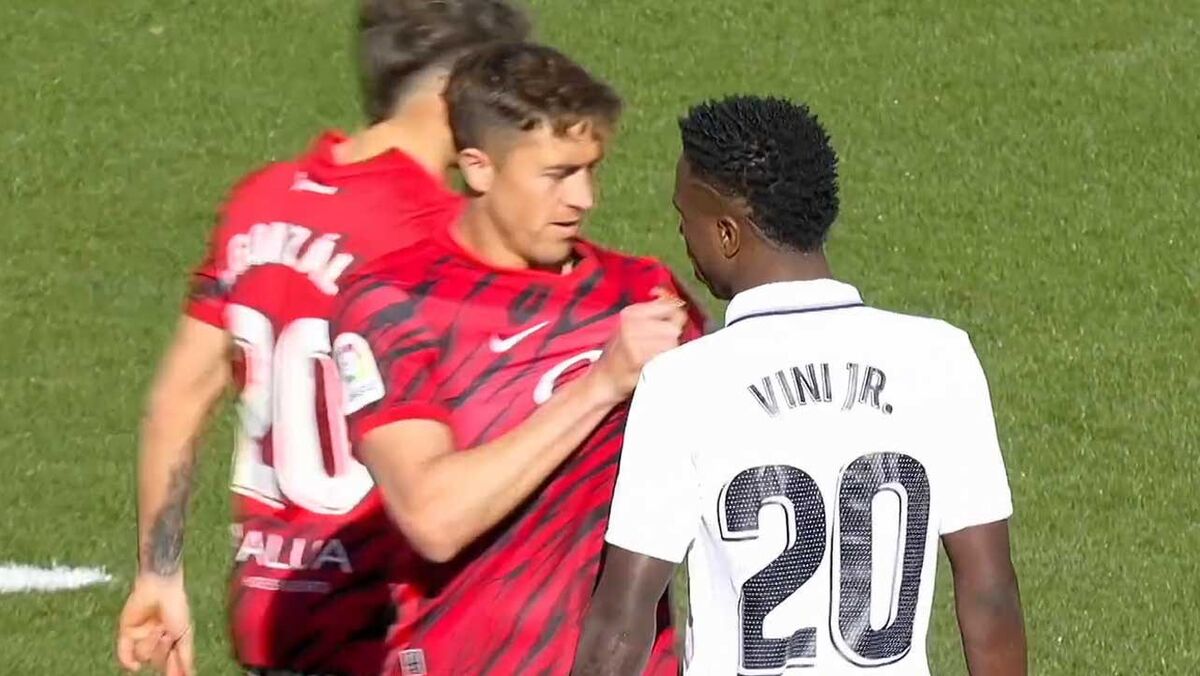 Antonio Raillo provoca Vinícius Jr e pede-lhe que beije símbolo do Maiorca - Real Madrid ...