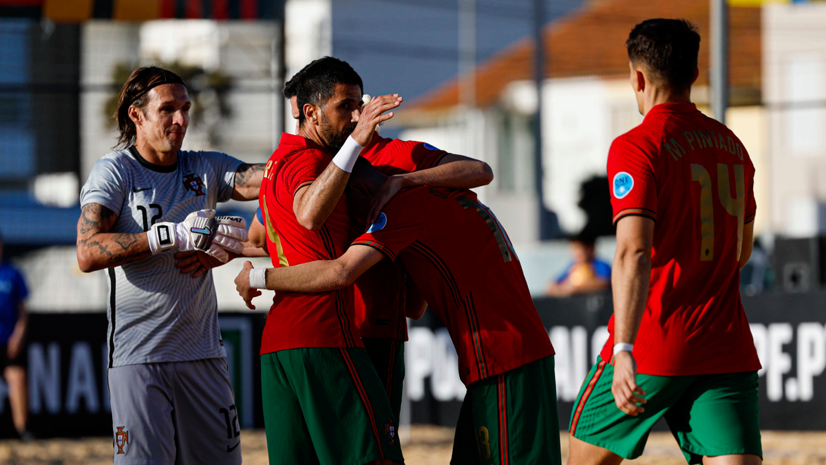Portugal goleia República Checa - Futebol de Praia - Jornal Record