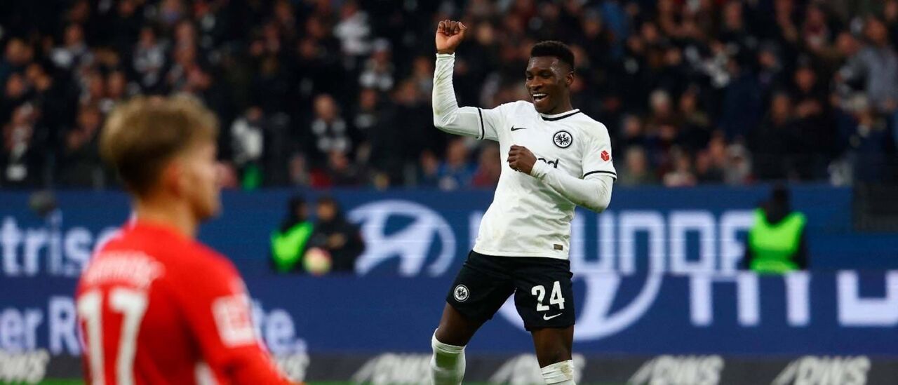 O melhor Aurélio Buta só precisou de nove jogos no Eintracht Frankfurt ...