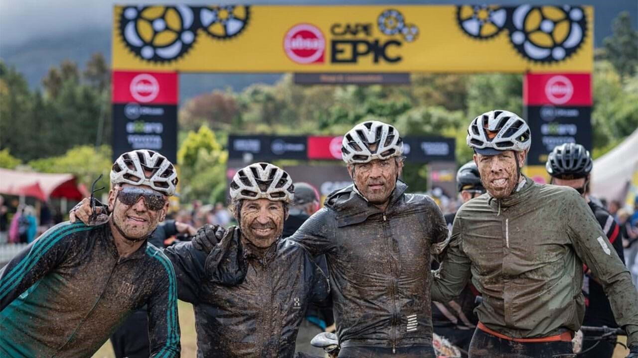 Assim ficaram as pernas de Luis Enrique após fazer uma das provas de ...