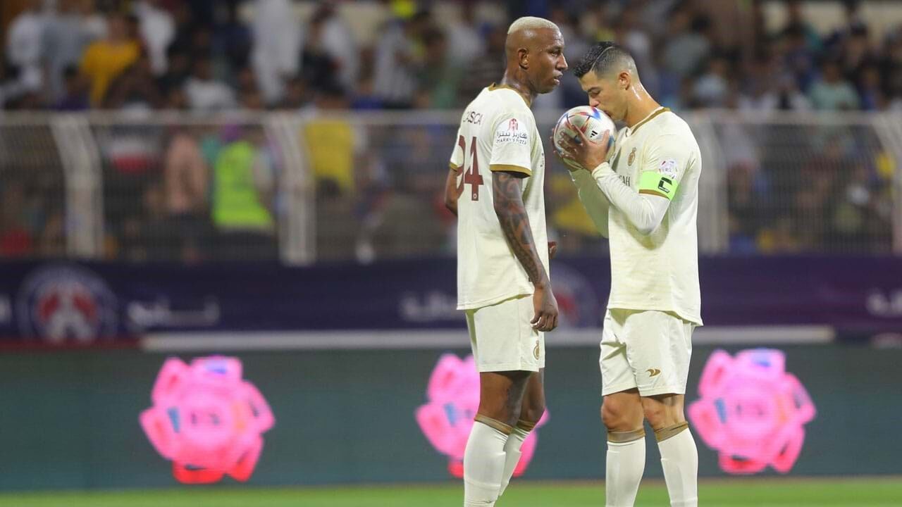 Cristiano Ronaldo e Talisca bisam na goleada do Al Nassr frente ao Al ...