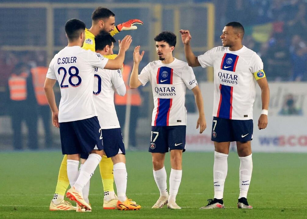 Paris SG sagra-se campeão e torna-se o clube com mais títulos em França ...