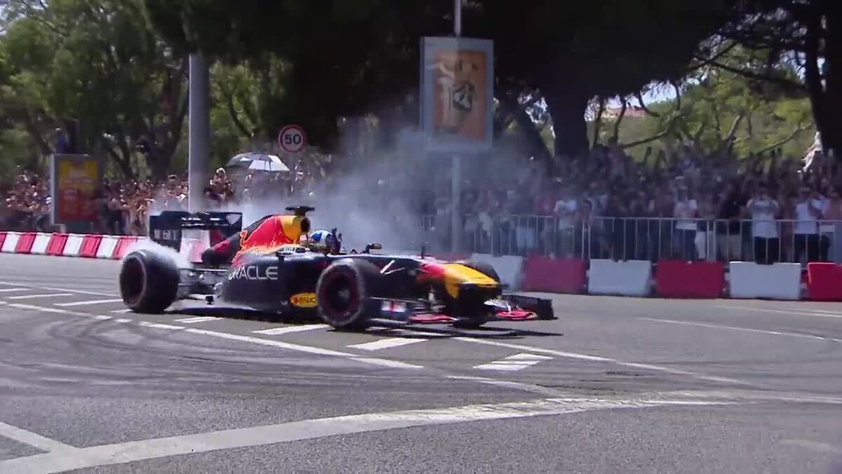 Velocidade e adrenalina marcaram Red Bull Show Run Lisboa - Vídeos ...