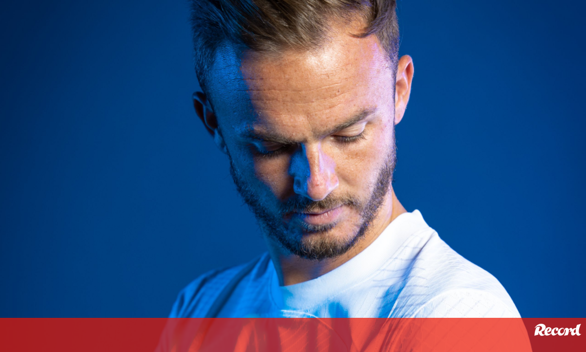 James Maddison apaga 'tweets' polémicos - Tottenham - Jornal Record