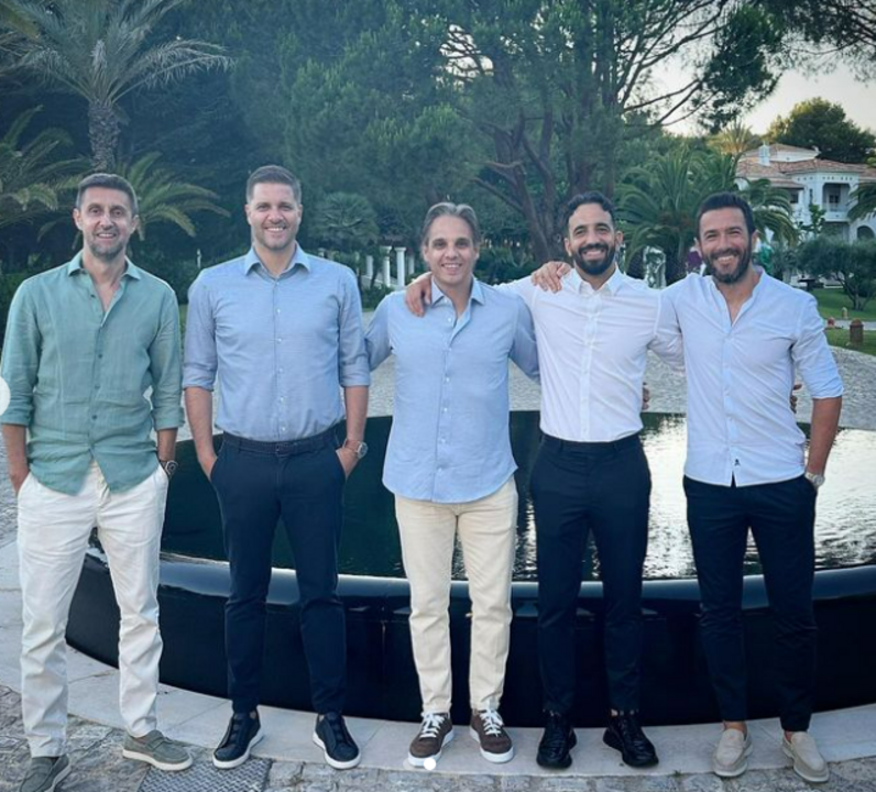 Nuno Gomes, Rúben Amorim e Hugo Viana em almoço de amigos no Algarve ...