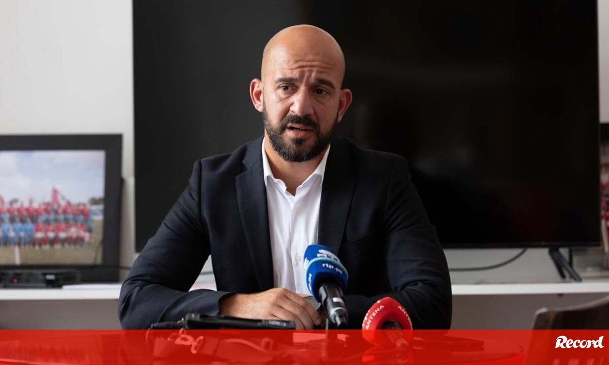 Rui Cordeiro processado - Santa Clara - Jornal Record