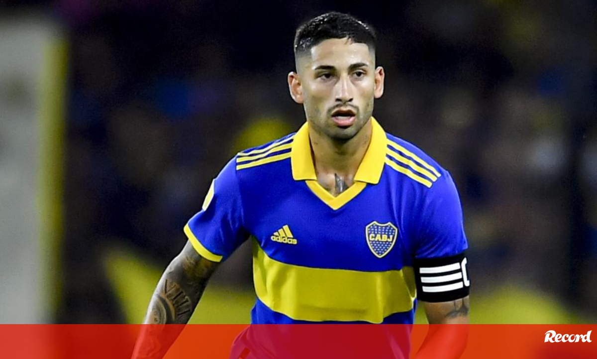 Varela em risco de cair - FC Porto - Jornal Record