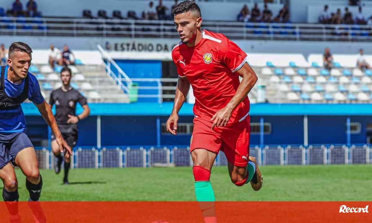 Lucas Silva dá vitória do Marítimo sobre a Camacha (1-0) - Marítimo - Jornal Record