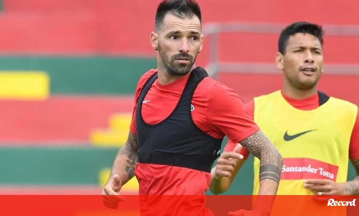 Danny é o desejado por Rui Fontes para suceder a Tiago Lenho como ...