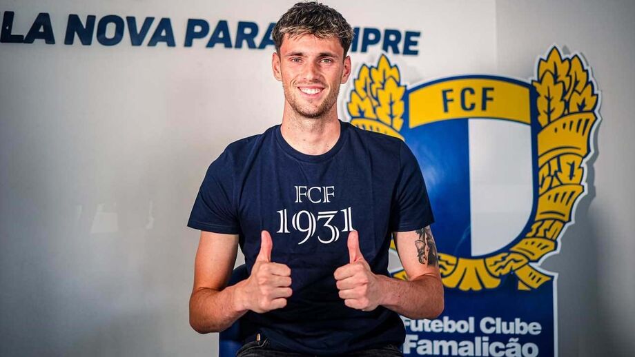 Hugo Cunha renova com o Famalicão até junho de 2026 - Famalicão ...