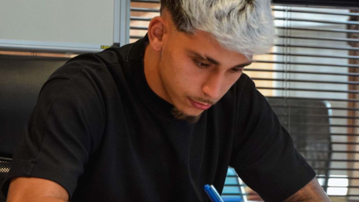 Oficial: Marsà deixa Sporting em definitivo e assina por clube de Piqué ...