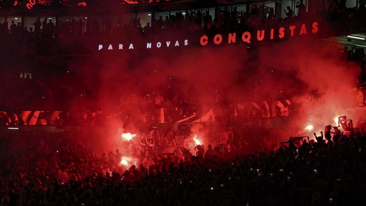Pirotecnica no clássico vale multa de mais de 20 mil euros ao Benfica ...