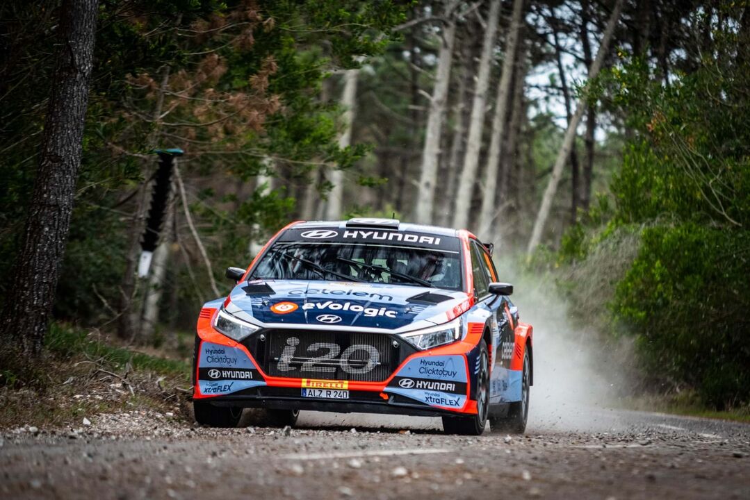 Meeke Vence Primeira Especial Do Rallye Vidreiro E José Pedro Fontes é