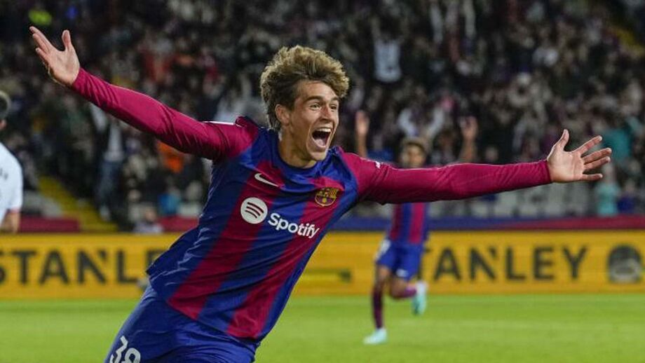 Marc Guiu brilha no Barça: estreou-se aos 17 anos e marcou segundos ...