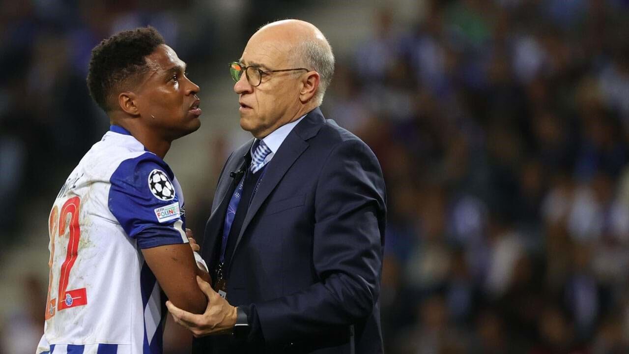 Nélson Puga continua seguro no clube - FC Porto - Jornal Record