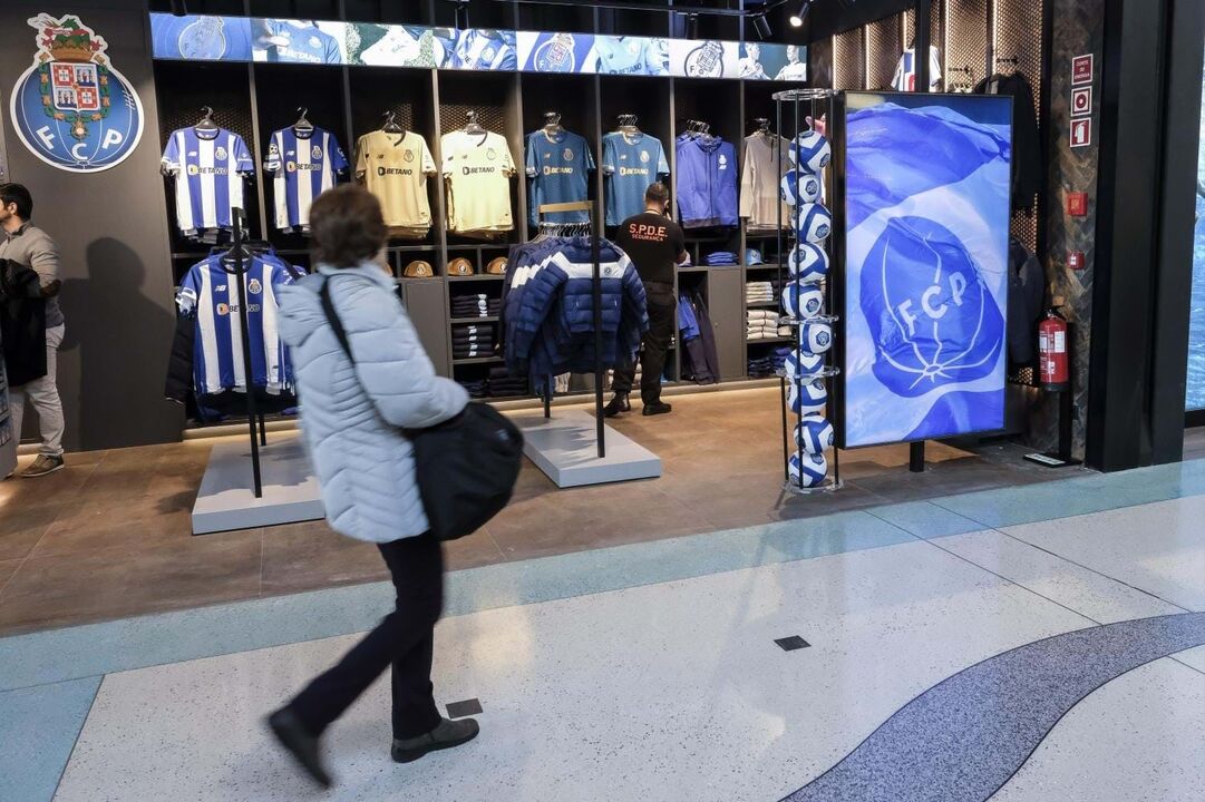 Loja do FC Porto abriu portas... perto do Estádio da Luz: «Agora ...