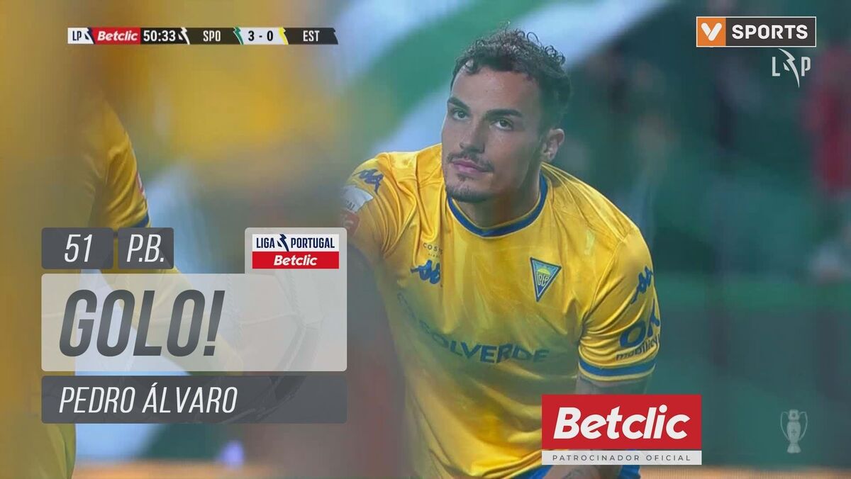 O autogolo de Pedro Álvaro que ampliou a vantagem do Sporting diante do ...