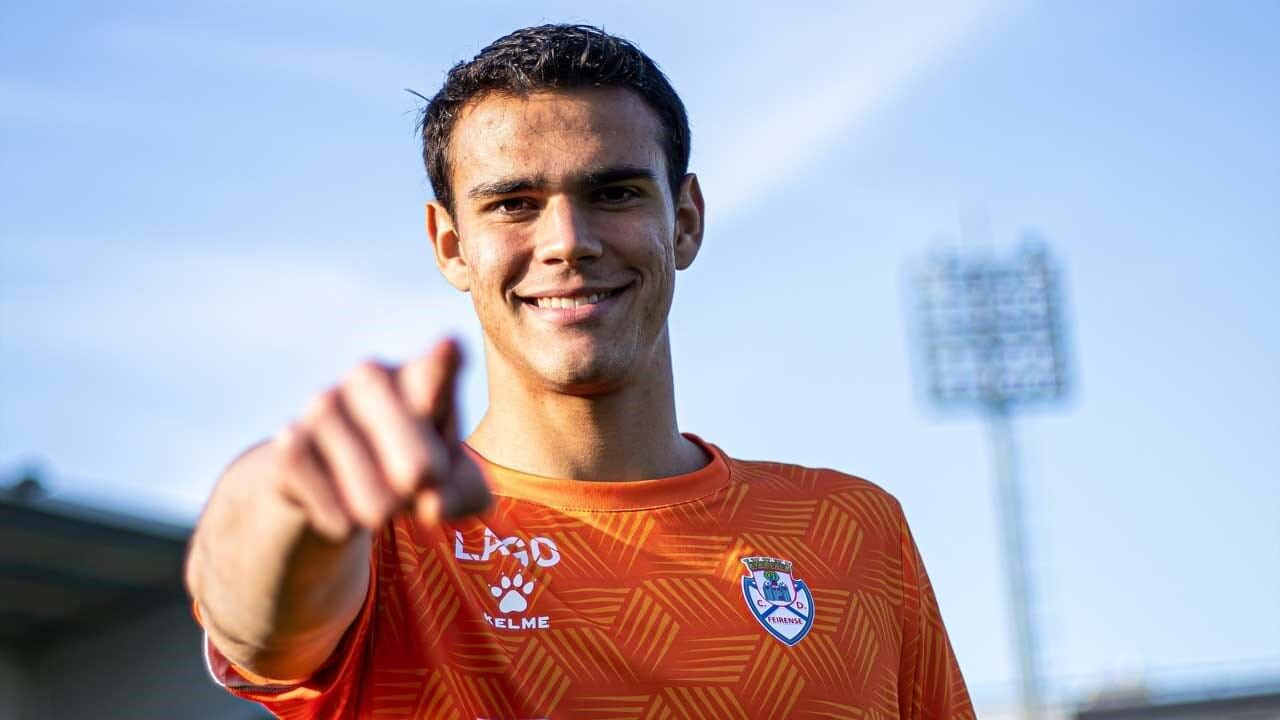 Diego Calai oficializado no Feirense - Feirense - Jornal Record