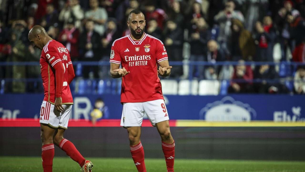 «Este é o Arthur Cabral que ajuda a equipa»: avançado motivado com mais ...