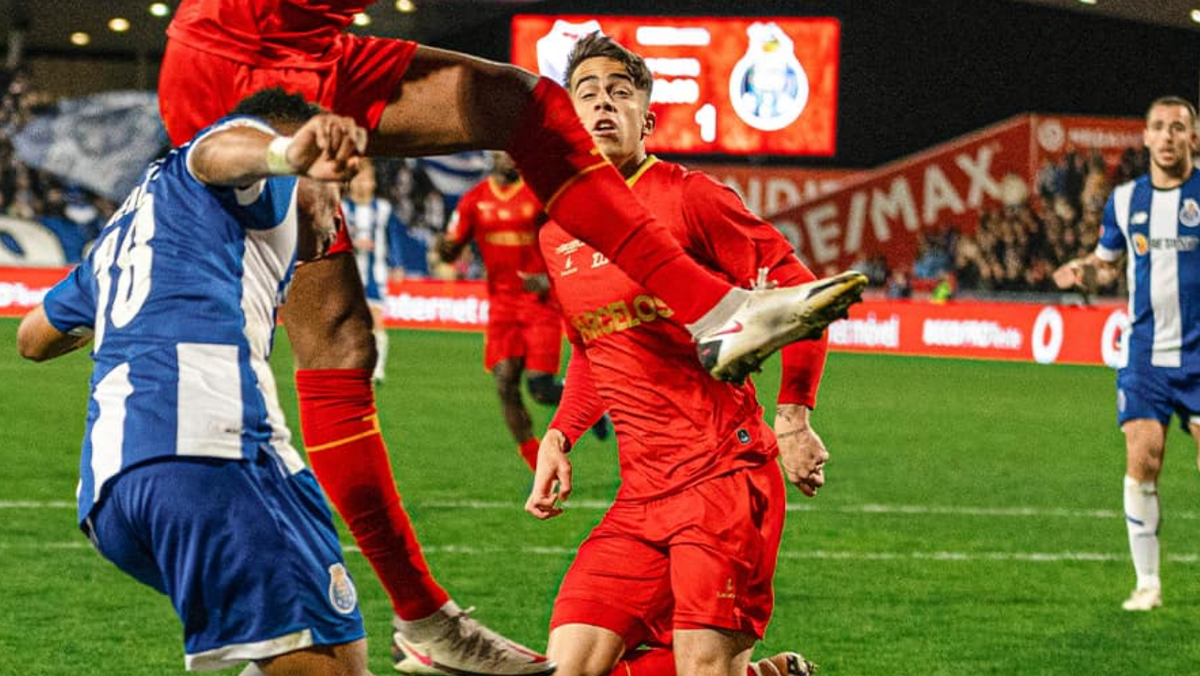 Afonso Moreira fora das opções do Gil Vicente por cerca de um mês - Gil ...