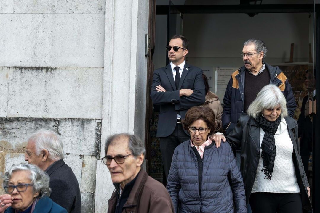 As imagens do último adeus à glória do Sporting Alexandre Baptista ...