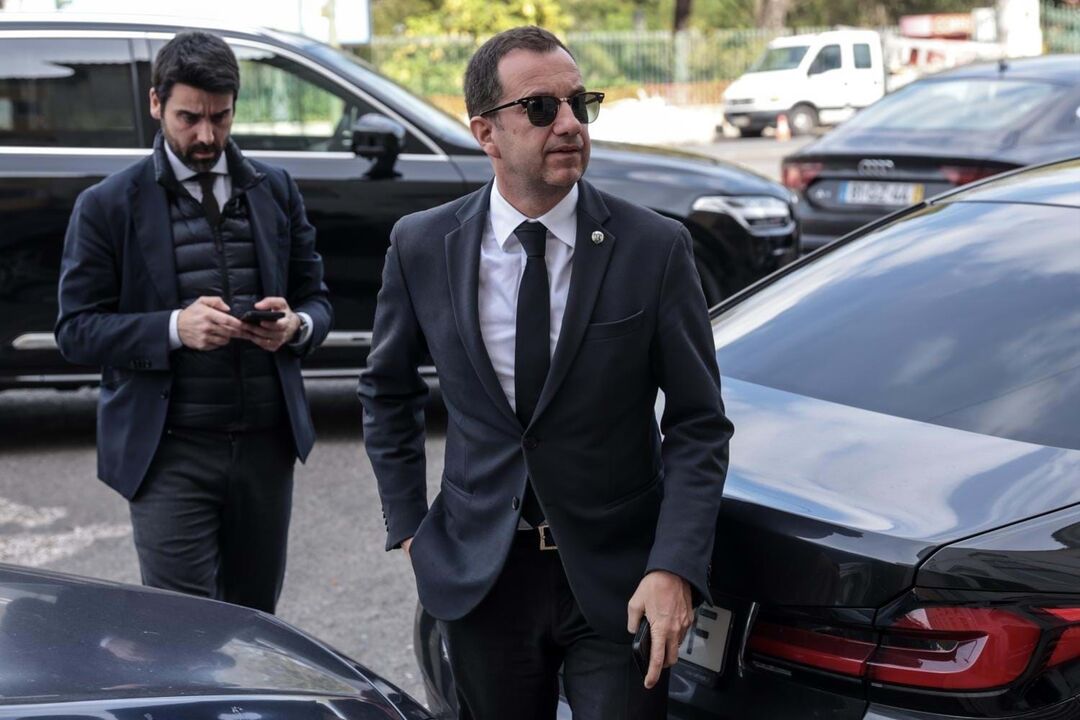 As imagens do último adeus à glória do Sporting Alexandre Baptista ...