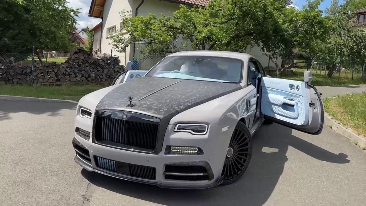 Youtuber pagou 215 mil euros por Rolls Royce de Marcus Rashford ...