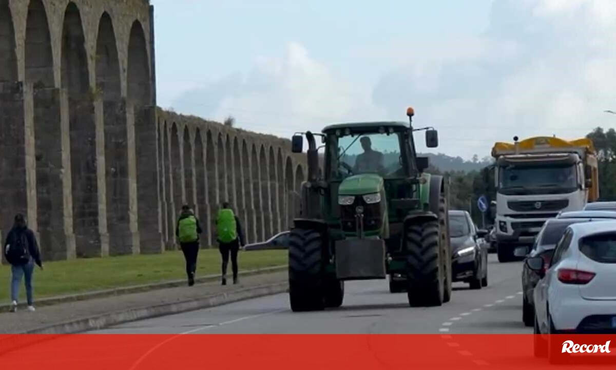 Ukra volta a fazer das suas: avançado vai para o treino do Rio Ave ...