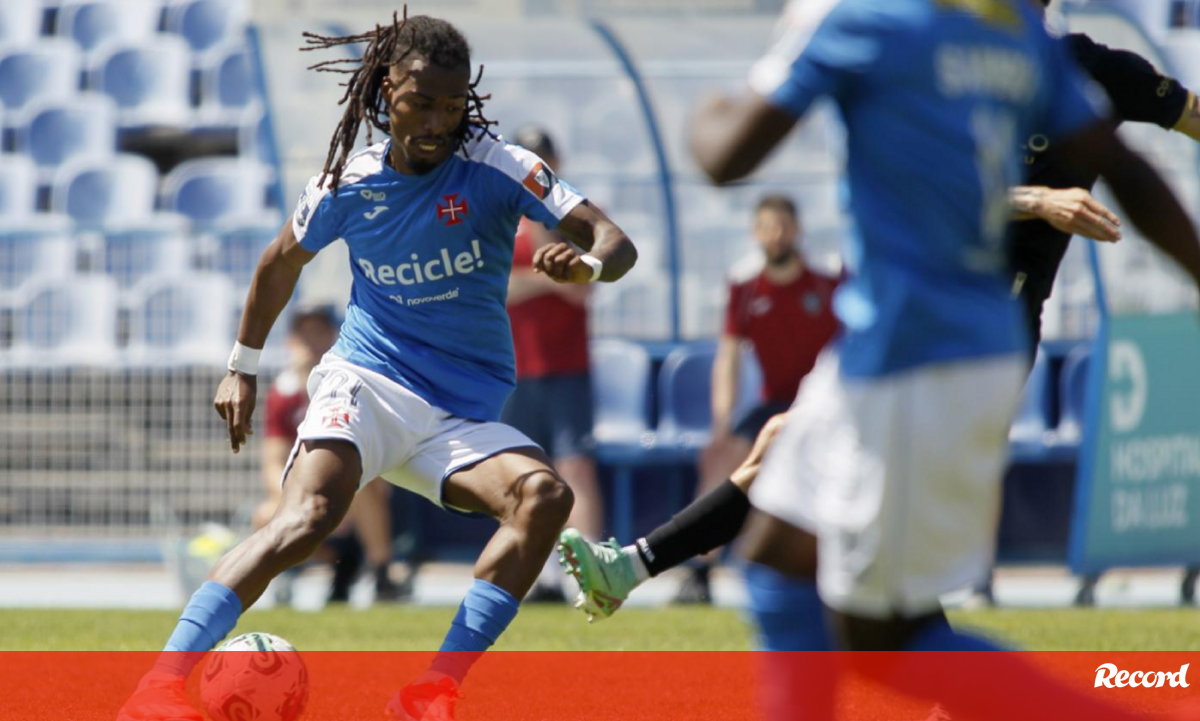 Rúben Pina a caminho do Chaves - Chaves - Jornal Record