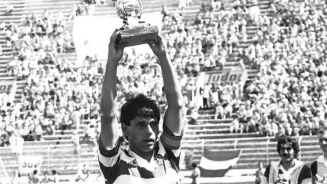 «Foi um campeão no futebol e na vida. Tentaremos honrar o seu legado ...