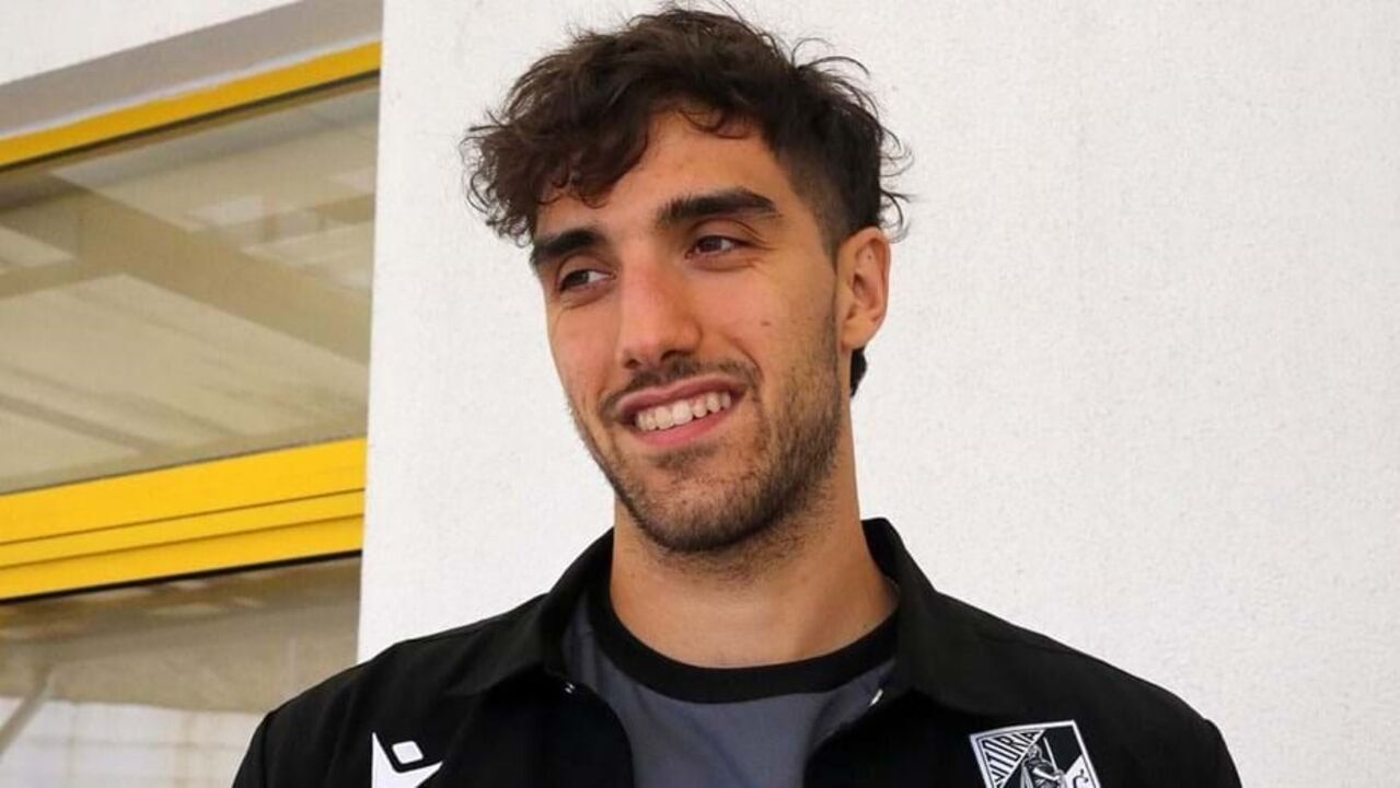 Jorge Fernandes foi pai e questionou o V. Guimarães: «Já a tratar do cartão de sócio?» - V ...