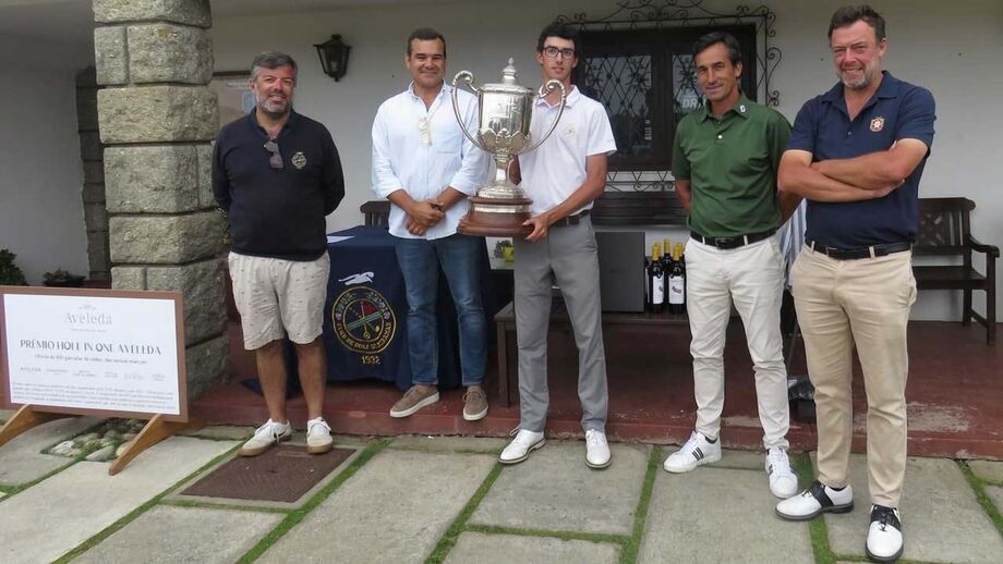 Diogo Pinto Rocha vence Taça R. S. Yeatman - Golfe - Jornal Record